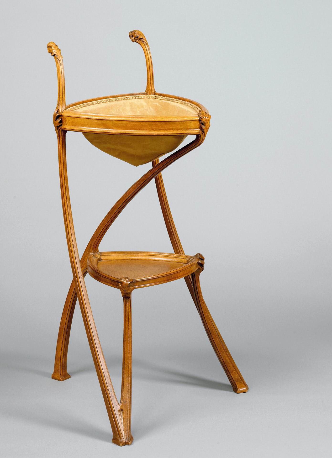 [Mise à jour de notre article] Guimard, Riemerschmid et Thonet, une ...